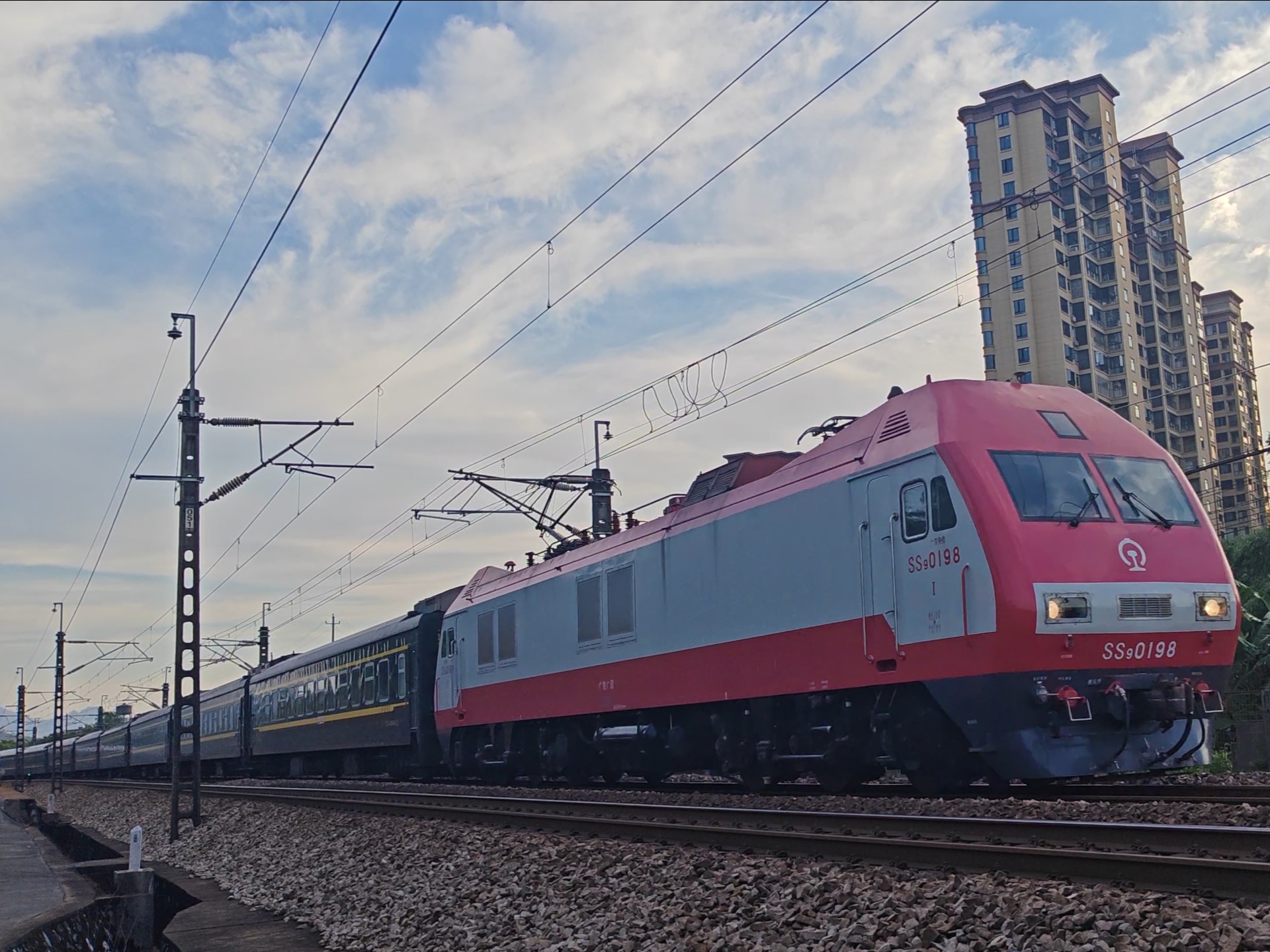 两小时收录调图后京广线晚高峰通过列车·2025.07.03京广线韶关马坝...