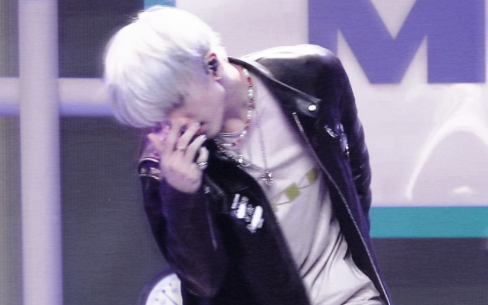 “朴志晟不是长的可怕而是长的可怕”