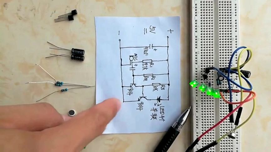 15秒就能学会三极管做声控LED旋律灯的方法!