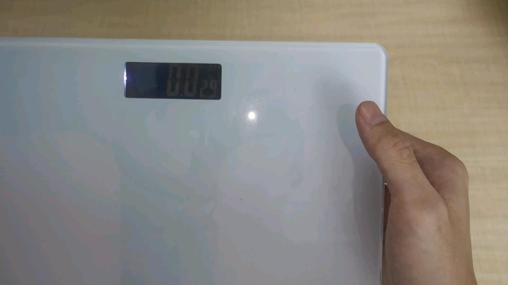 体重秤电池的安装方法和市斤与公斤的转换方法