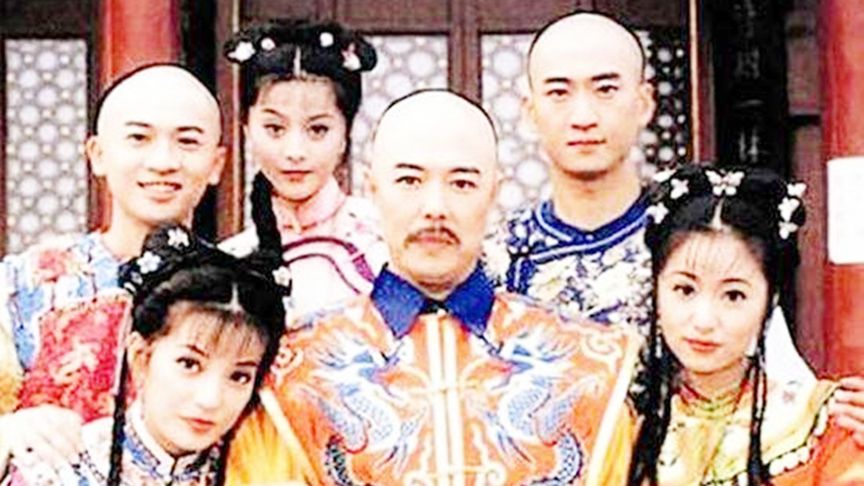 《还珠格格》主题曲,你还记得那个熟悉的旋律吗,前奏响起泪目了