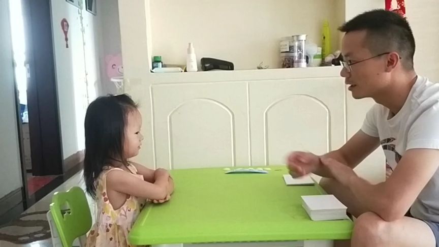 动作卡片模仿,二步动作指令,仿搭积木