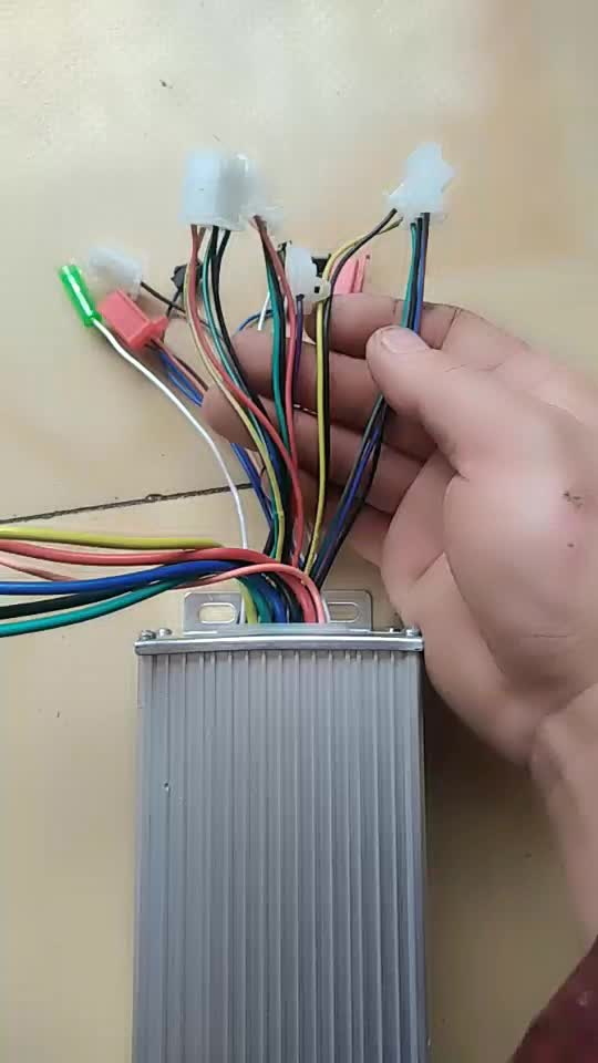 控制器讲解,每条线都是什么功能