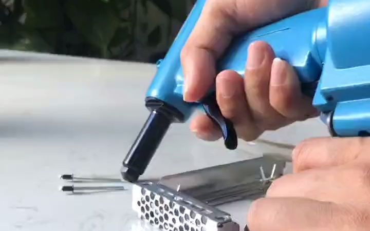 黑色钉壳烤漆拉钉定制颜色