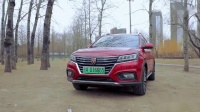 【《演示如何优雅跳进保值率超低的二手电动车神坑!》】上汽荣威...