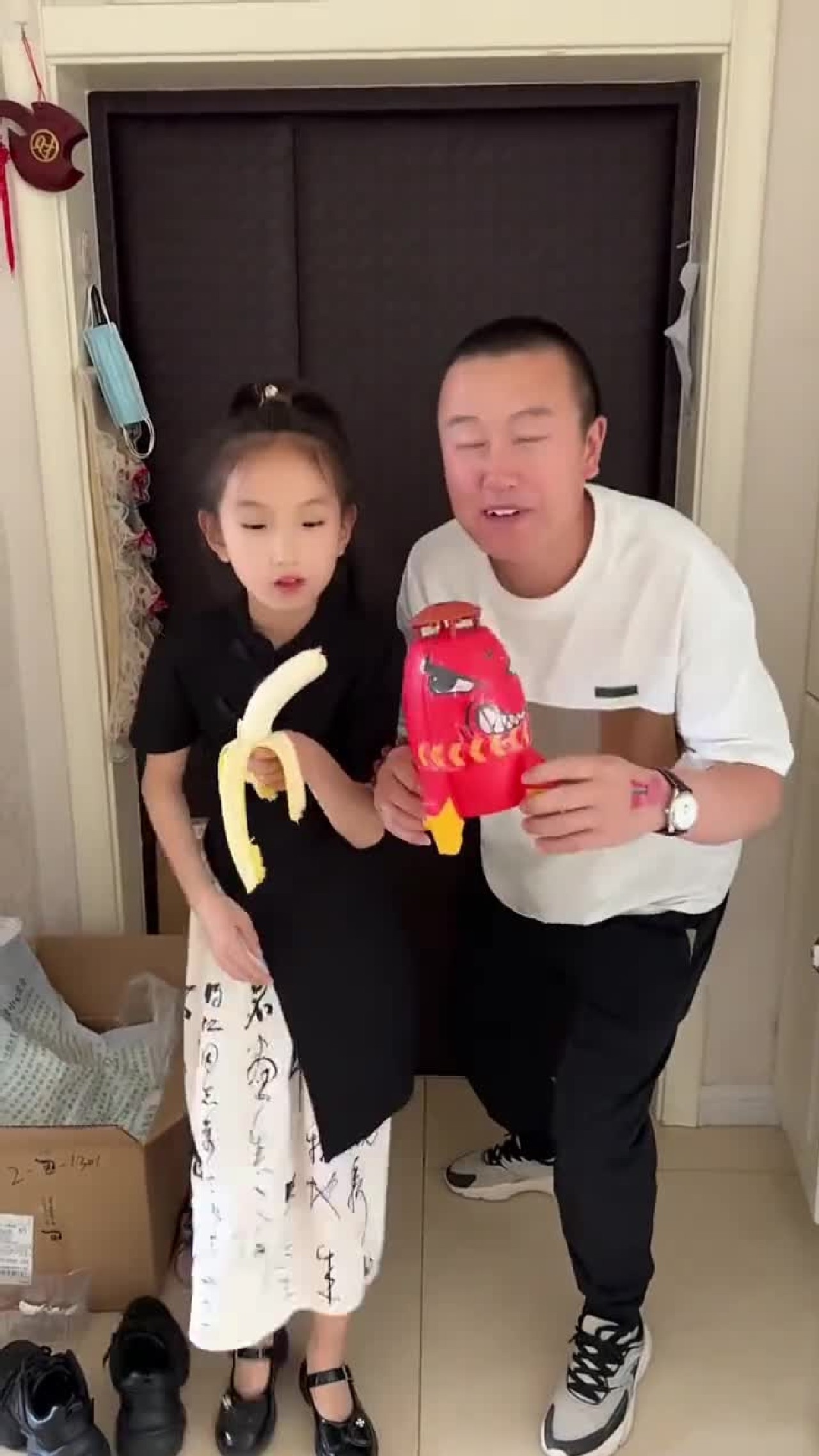 时代少年团跳溜溜梅手势舞超带感