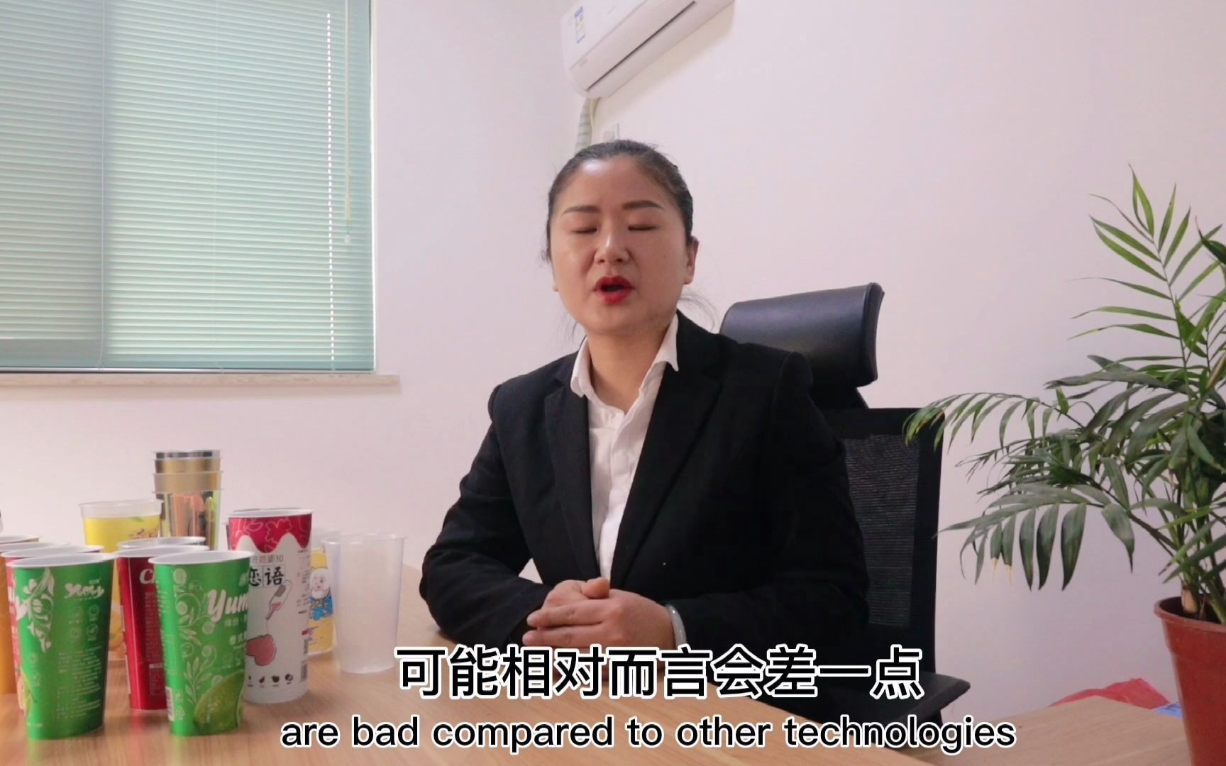 塑料奶茶杯如何制作而成?--工艺对比(模内贴标、不干胶、干印)