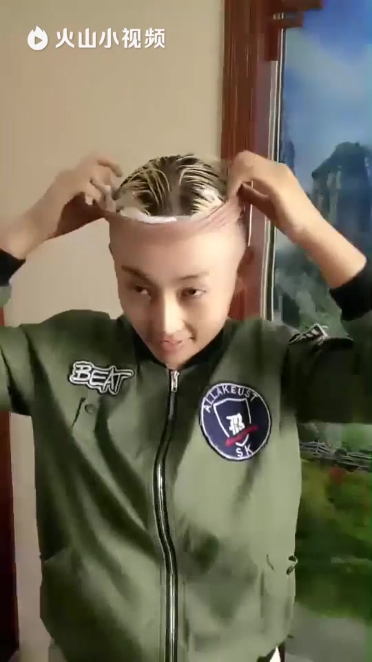 一直听说人皮面具,今日就给你们撕一个看看,好酷