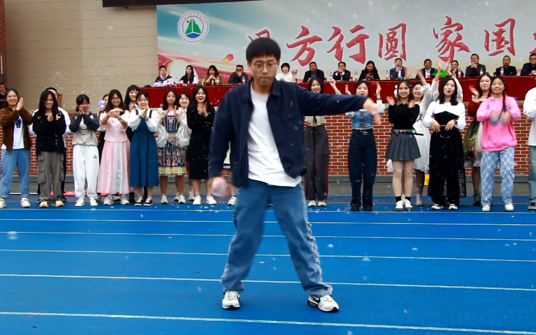 夷陵中学2105班开幕式表演