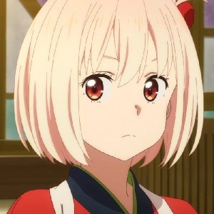 满是云朵 