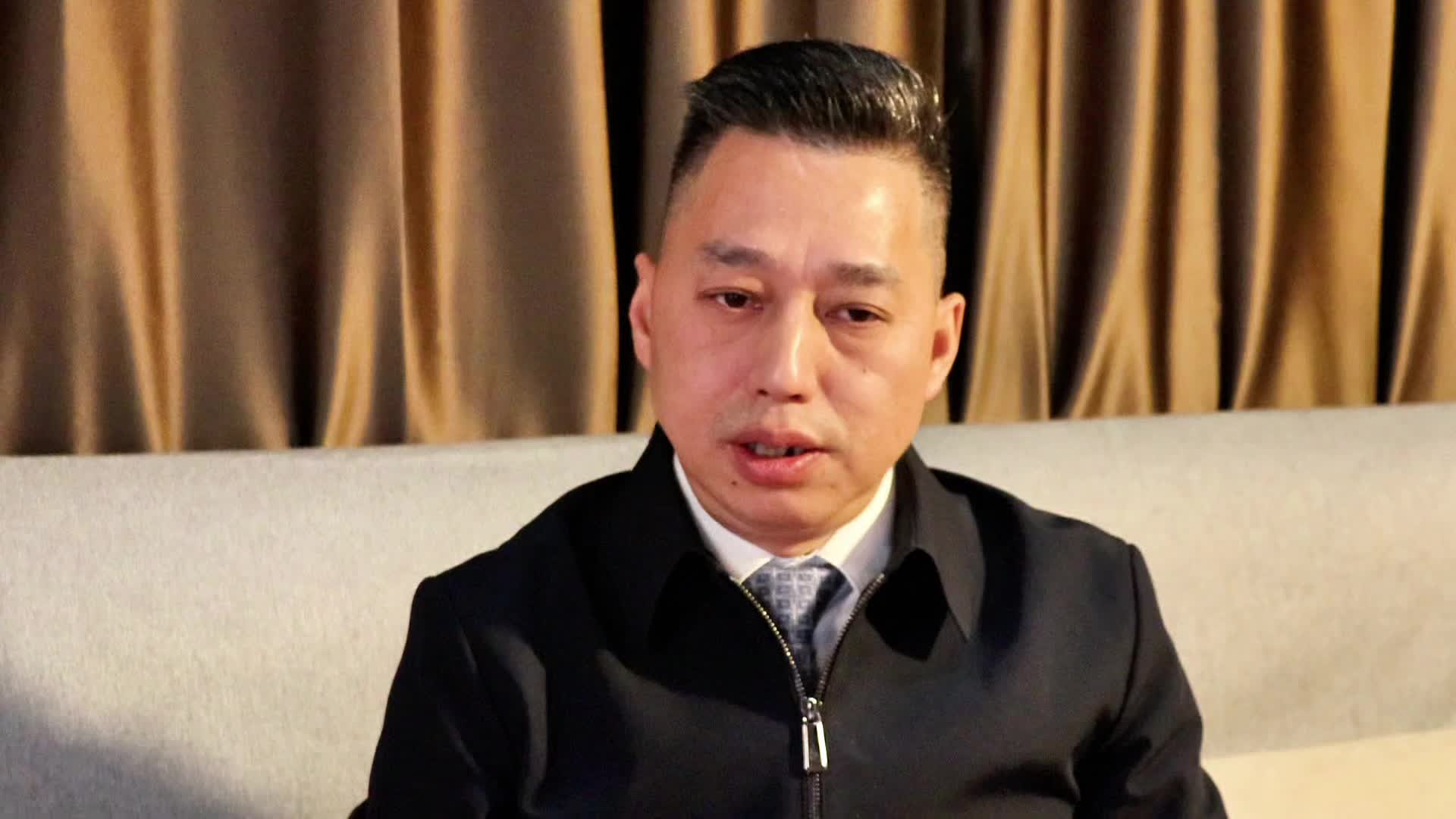 男子捉奸收情夫2.5万被判敲诈勒索获刑六个月,再审改判无罪#山东淄博...