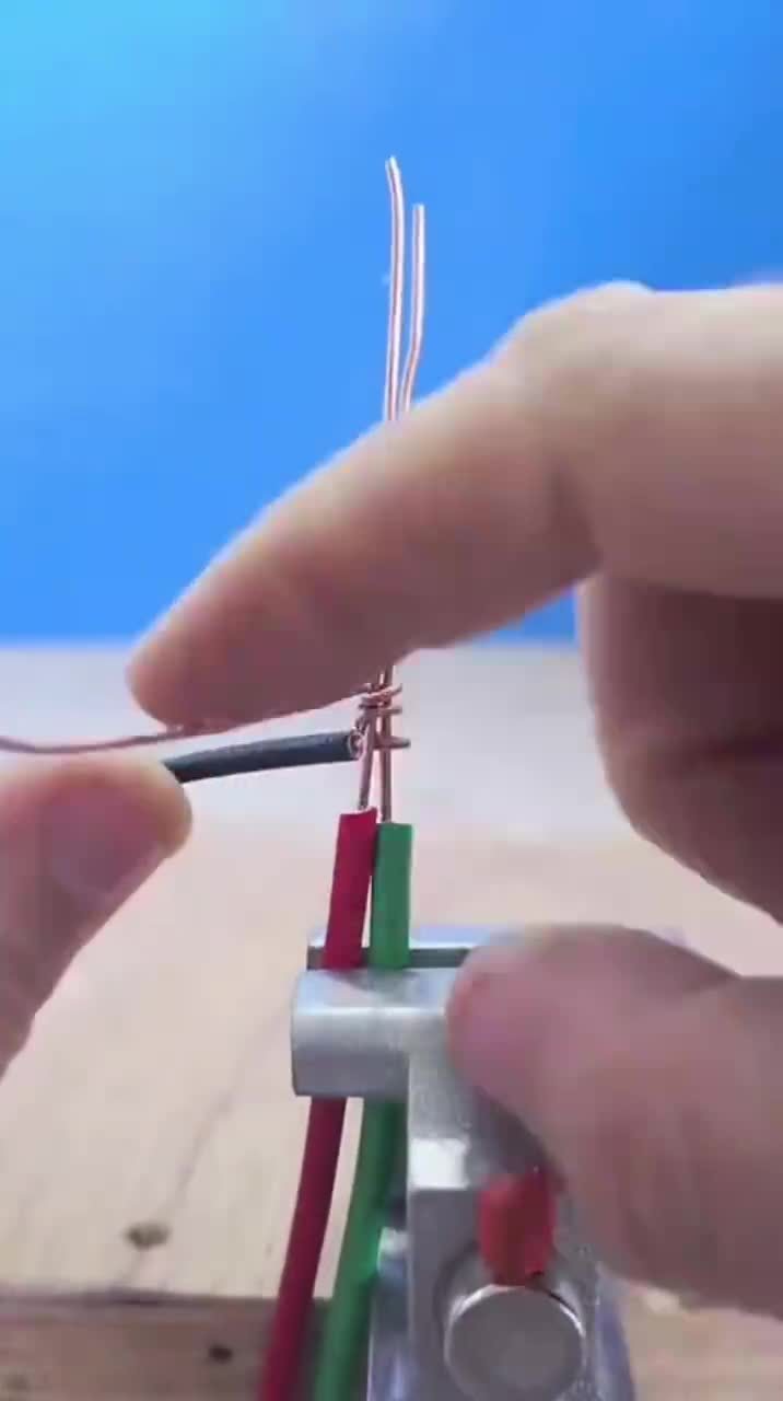 干了十多年的设计院注册电气工程师,头一次见如此巧妙接线技巧!