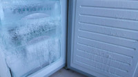 冰箱结冰结霜难清理?只需要这个方法,10分钟让冰霜自动脱落