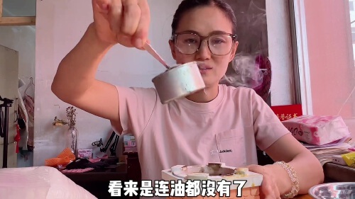 杨可妈妈挑战第五次做蜡瓶糖,全是小猪猪,杨可:不但可爱还好吃