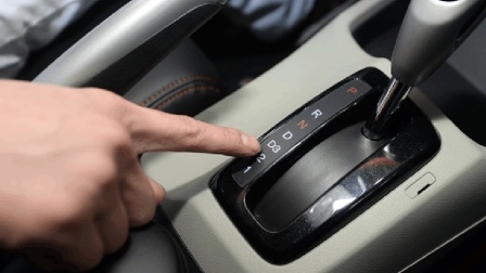 自动挡的车,P档出现这个故障要注意,不在意继续开分分钟车毁人亡!