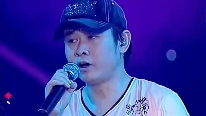 刀郎成都演唱会燃爆全场,万人合唱经典老歌,你参与了吗?