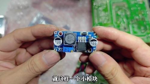 显示器不开机维修方法