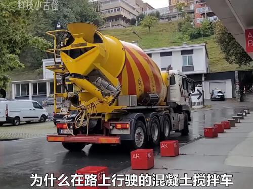 搅拌车为何需要不停进行搅拌?内部构造又是怎样的?看完涨知识了