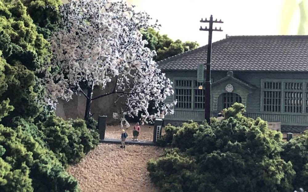 开箱对比 kato n比例蒸汽火车新旧版c50开箱比较