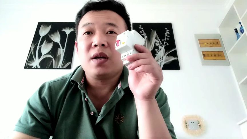 家用断路器,装普通断路器好,还是漏电保护器好,你知道嘛