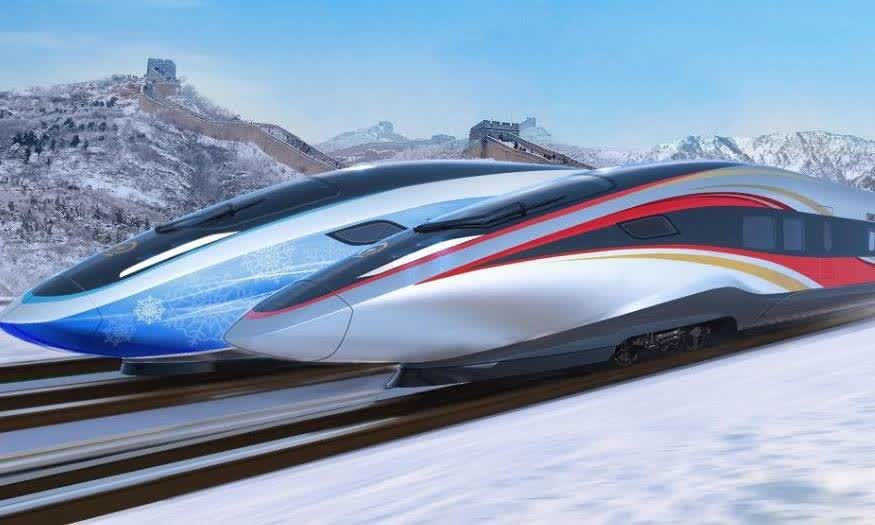 中国高铁再迎巨变!北斗导航自动驾驶,老外:车里怎么没司机?