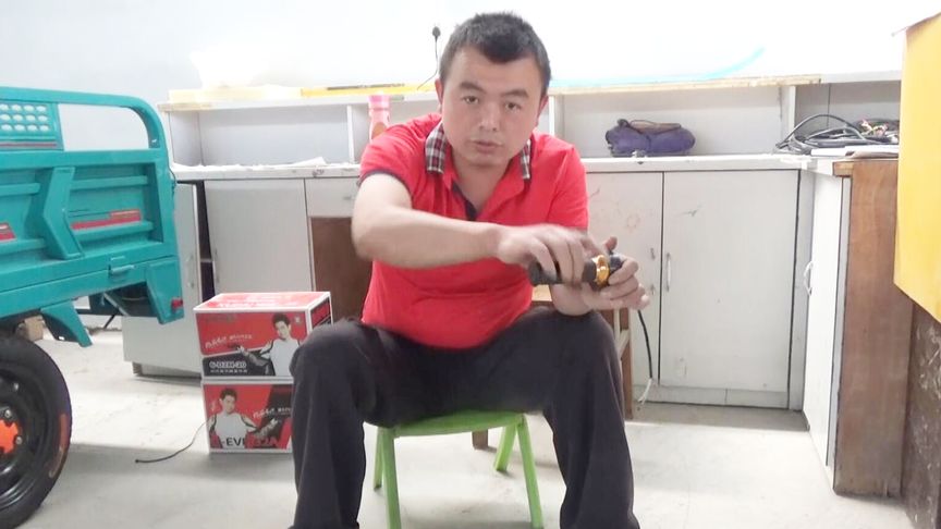 电动车转动转把倒着走,是哪里出了问题?看老师傅一招搞定!