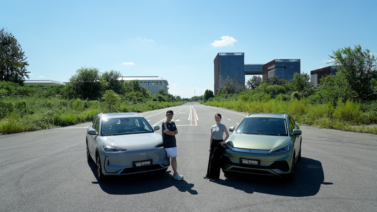 吉利银河E5硬刚比亚迪元PLUS,哪款车能更胜一筹?