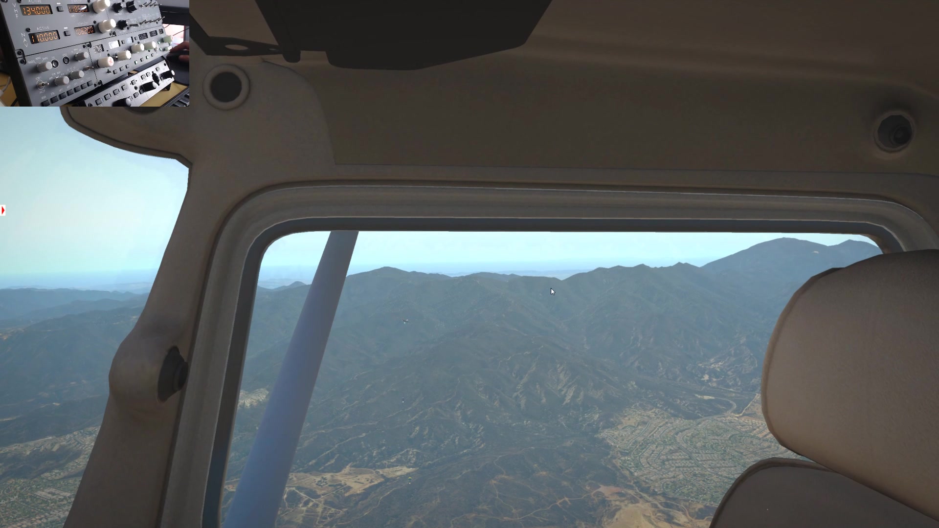 在线连飞罕见的差点空中相撞【大叔带你:开飞机】《X-Plane 11》