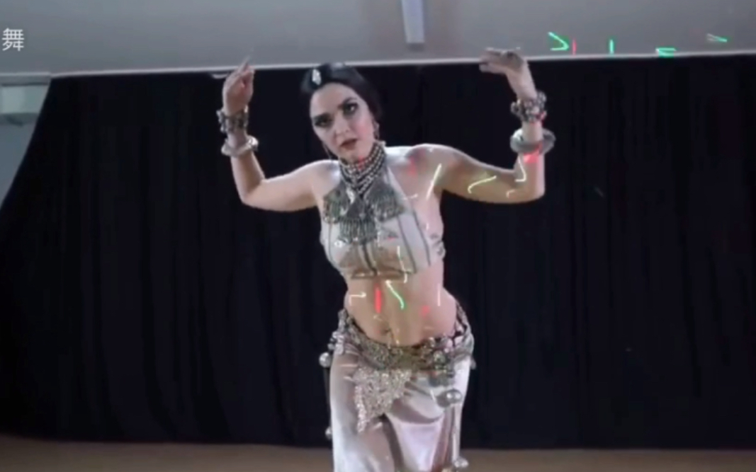 酷飒美部落融合电子蛇舞～美女白蛇系～干净利落卡点肌控～舞者:...