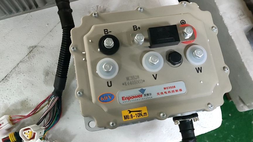 电动汽车控制器接线定义