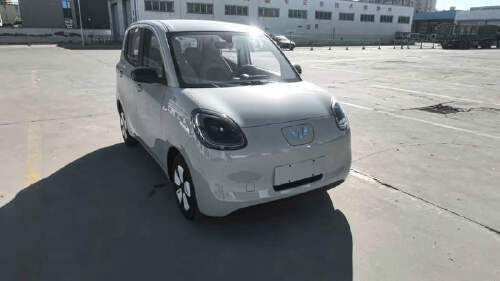 合法上路的四轮电动车来了!挂牌照就能开,你会买吗?