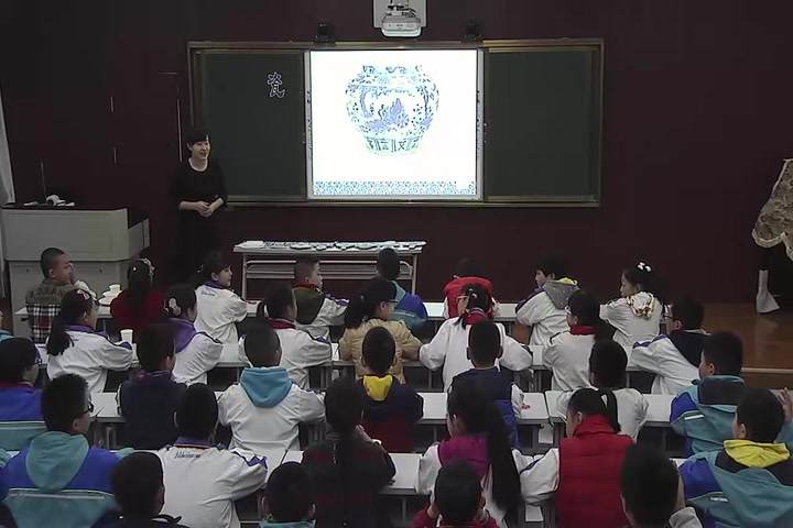 【获奖】湘美版湘教版小学美术五年级上册《12.青花瓷》-赵老师优质...