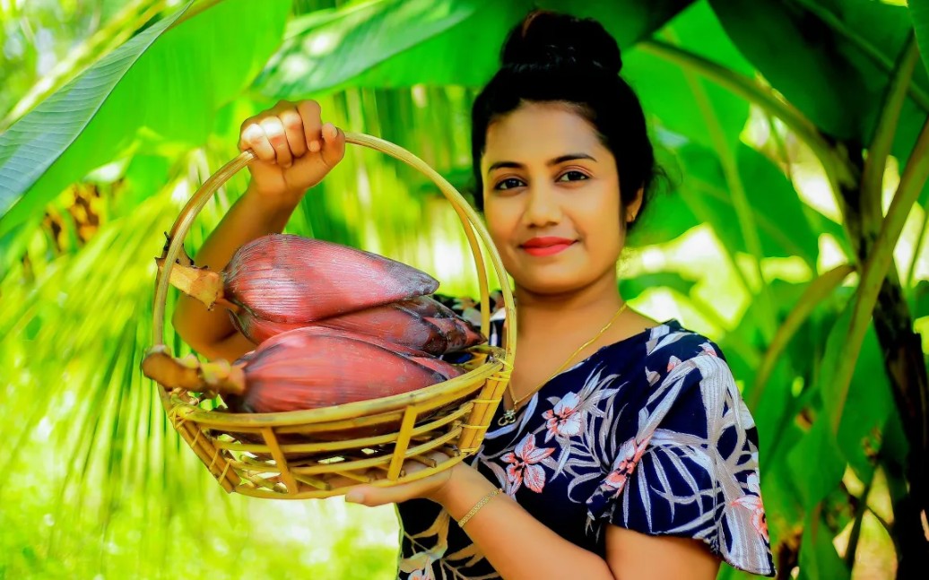 【斯里兰卡乡村厨房】父亲种的香蕉花,能做什么好吃的?