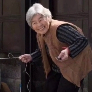 球骑呦 