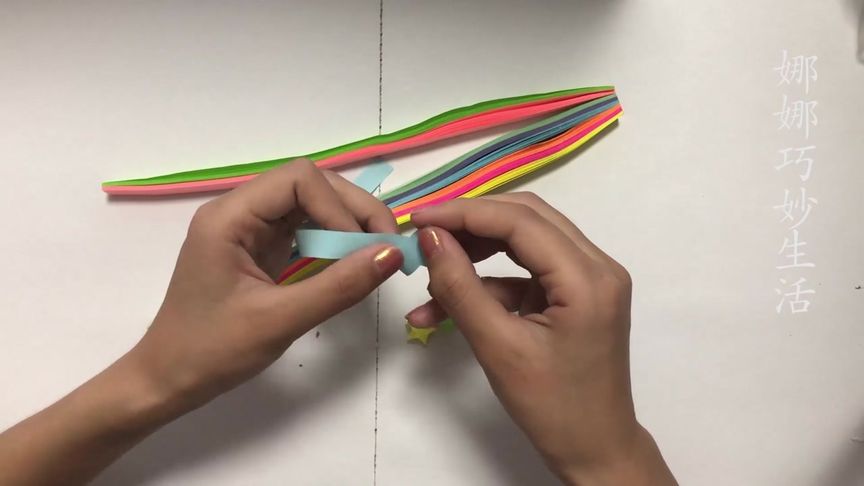 五角星是一个很奇妙的图形,而世界上许多国家的国旗上都有五角星