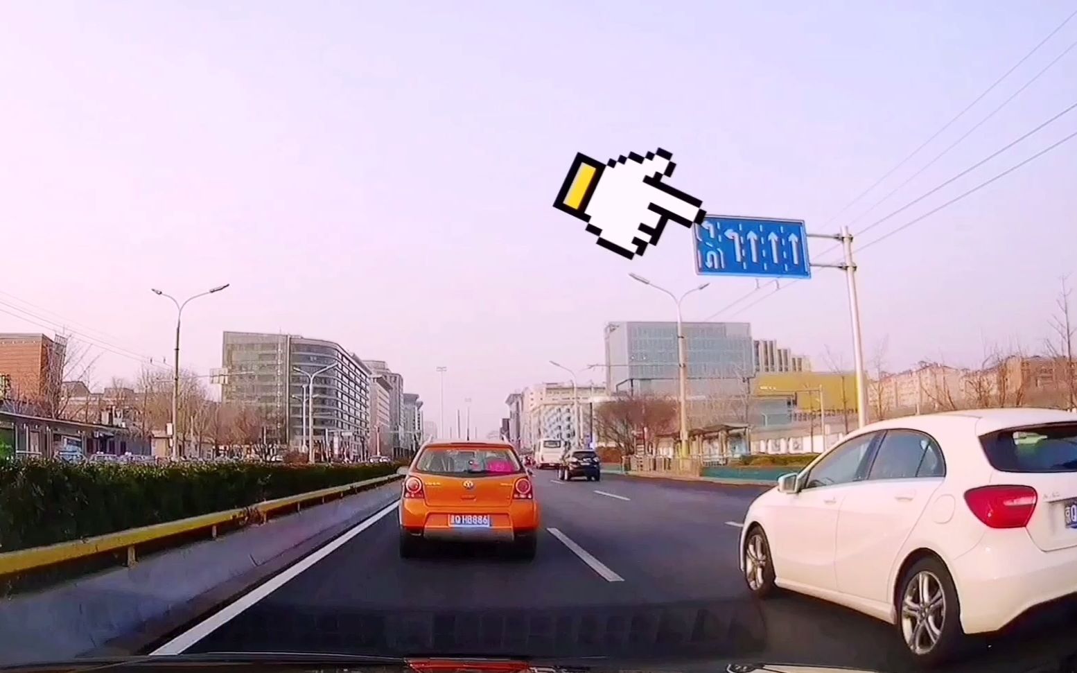 左转弯待转区的通行方法,驾驶教练给您详细讲解