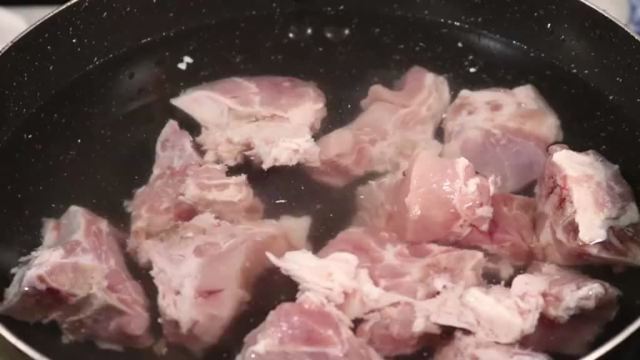 红烧排骨这样做才好吃,做法简单,肉质软烂,好吃解馋还不油腻