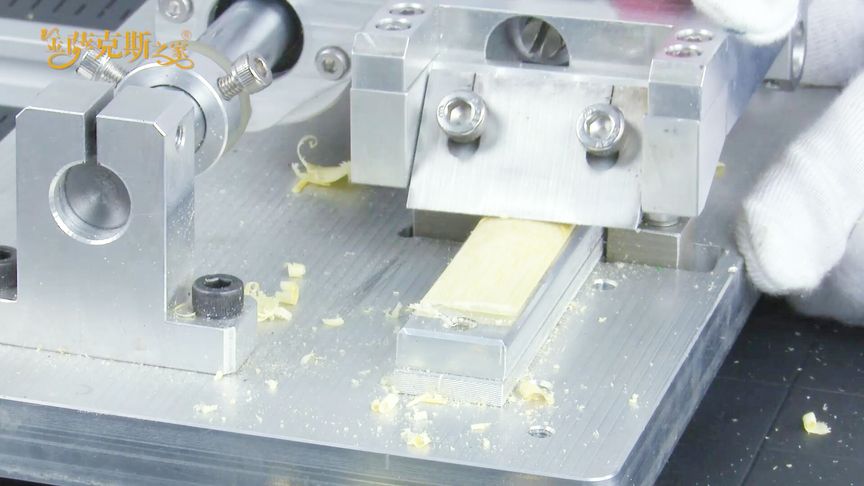 看一看萨克斯《手工哨片制作》不知道萨友们见过没有
