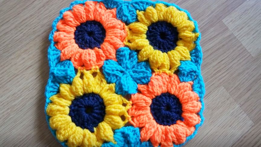 旧毛衣别扔,把毛线拆下来,教你编织花卉毛毯