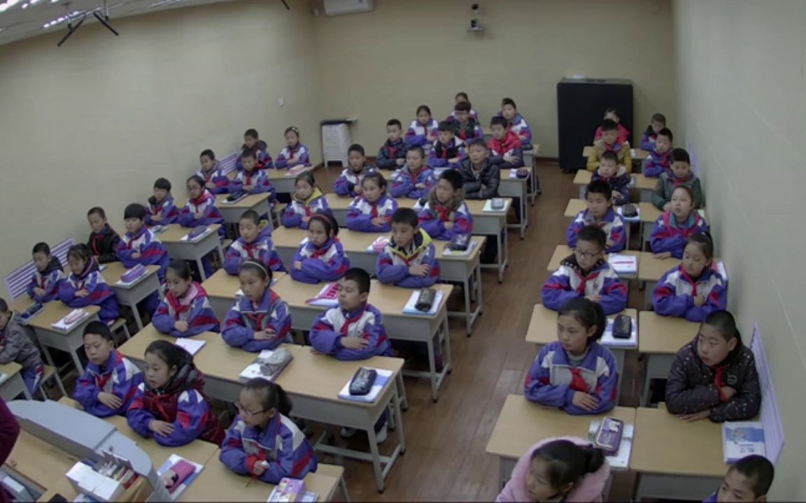 【获奖】北师大版小学四年级数学下册_看一看-吴老师公开优质课视频