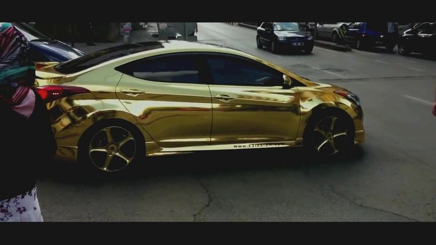 这辆现代朗动 真的比超跑还吸引人