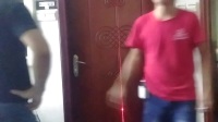 安装实木房门教学课堂_厂门家出厂到安装测试固定门框教学视频