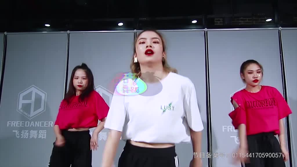 热曲芒种舞蹈班版来袭,小姐姐活力四射超可爱#舞蹈 #口袋舞蹈 @抖音...