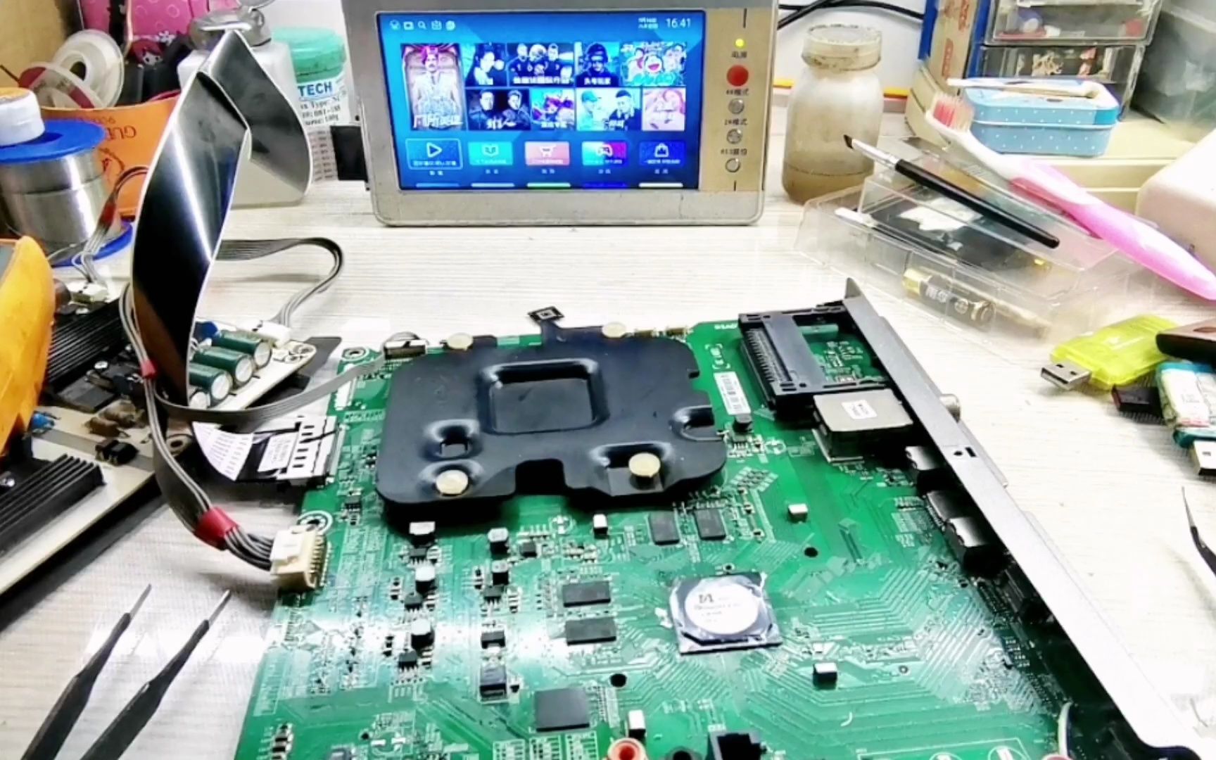 海信电视LED55MU8600UC自动重启是什么原因?方法很简单,老师傅教...