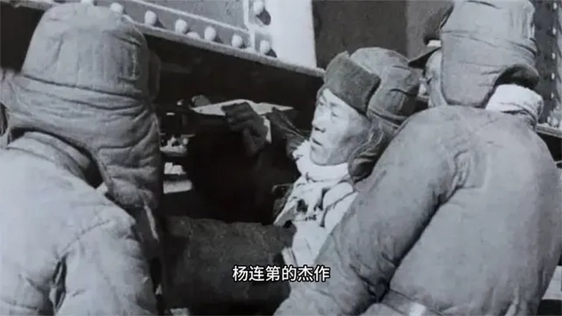 他们是战场上的无名英雄(央视网快看)