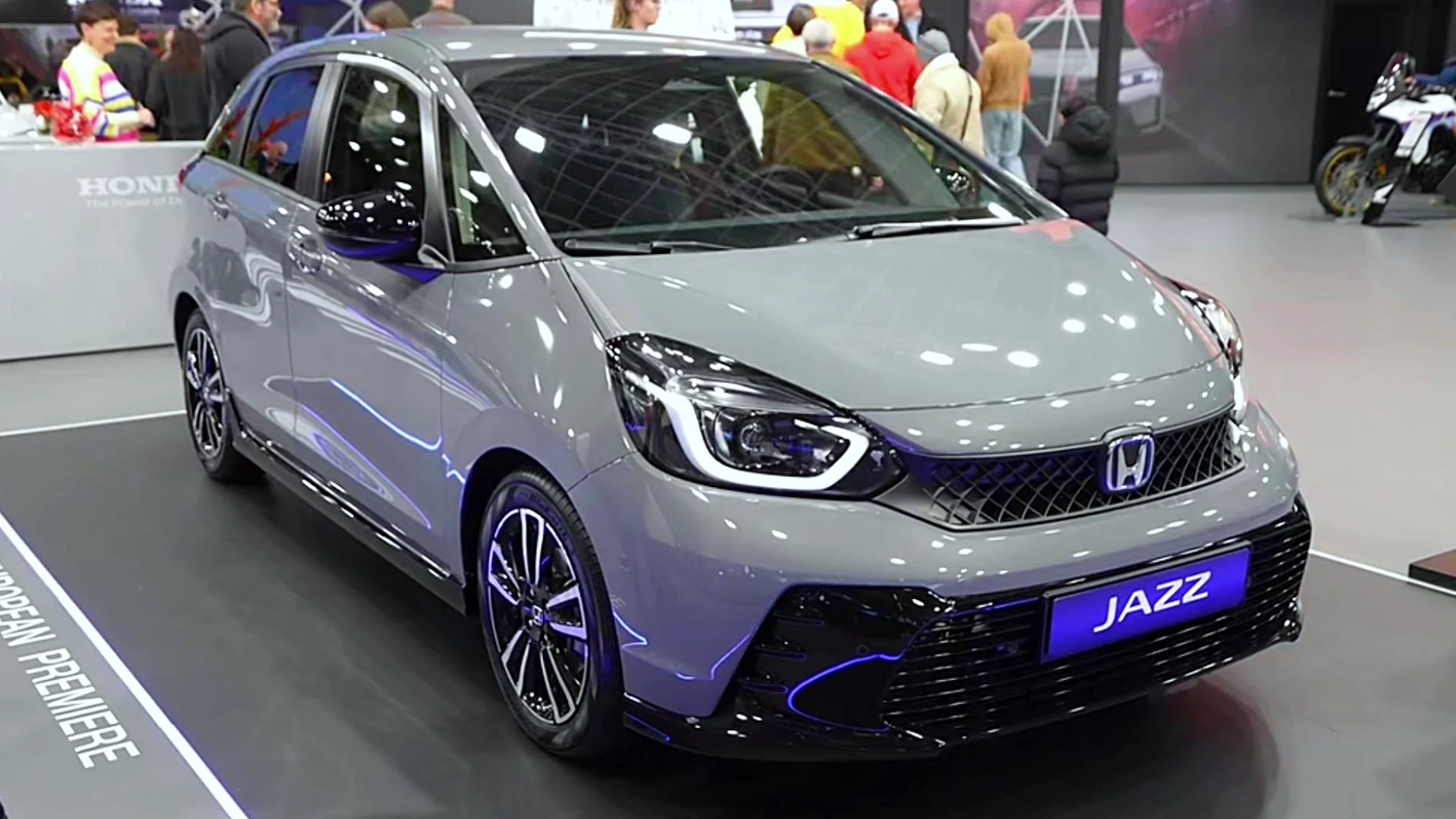 ...闪亮登场!配1.5升混动+6AT,油耗仅4L #新车抢先看 #本田飞度 #家用车