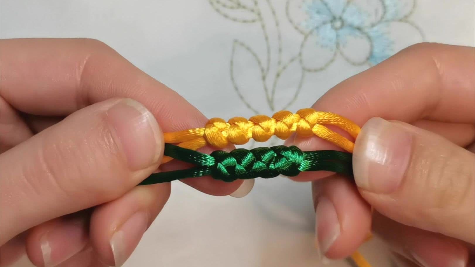 .b>手链没戴多久就变大了,及蛇结金刚结编法.