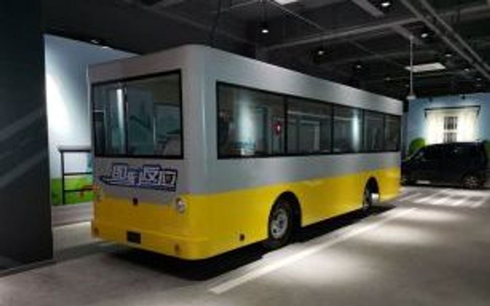 沉浸式公交逃生演练!守护出行安全每一刻