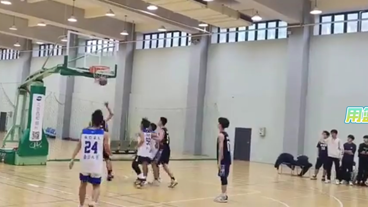 用篮球表达态度:11请大数据推给今年还不会投篮的人投篮教学打篮球...