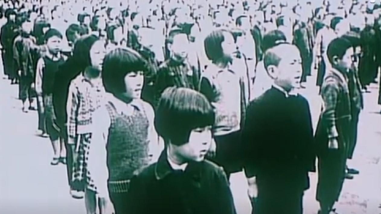 难忘庄严一刻!新中国成立后北京小学生升国旗仪式